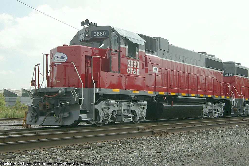 CF&E GP38-2 3880